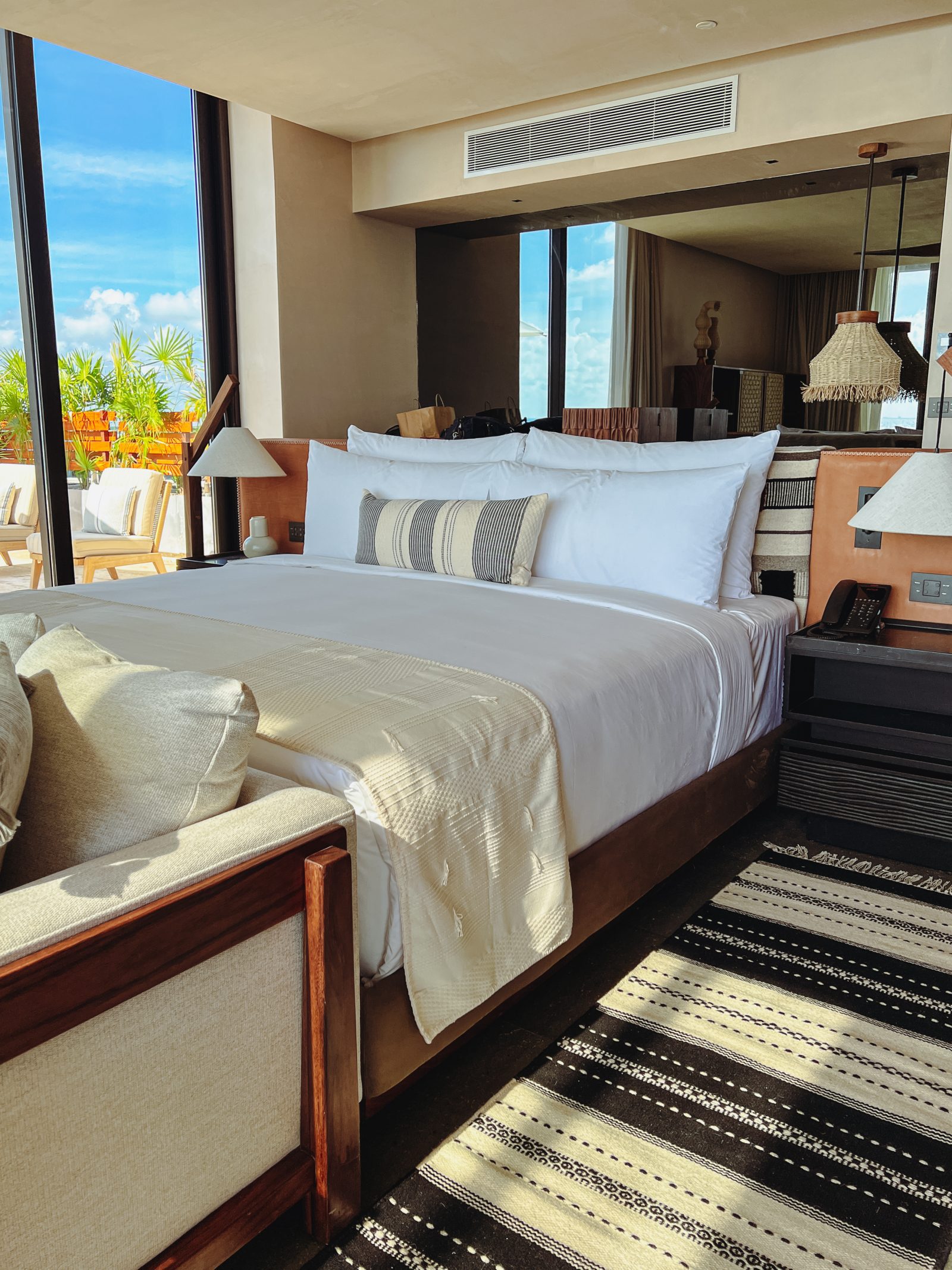 Etéreo Resort Review - Planely Alex