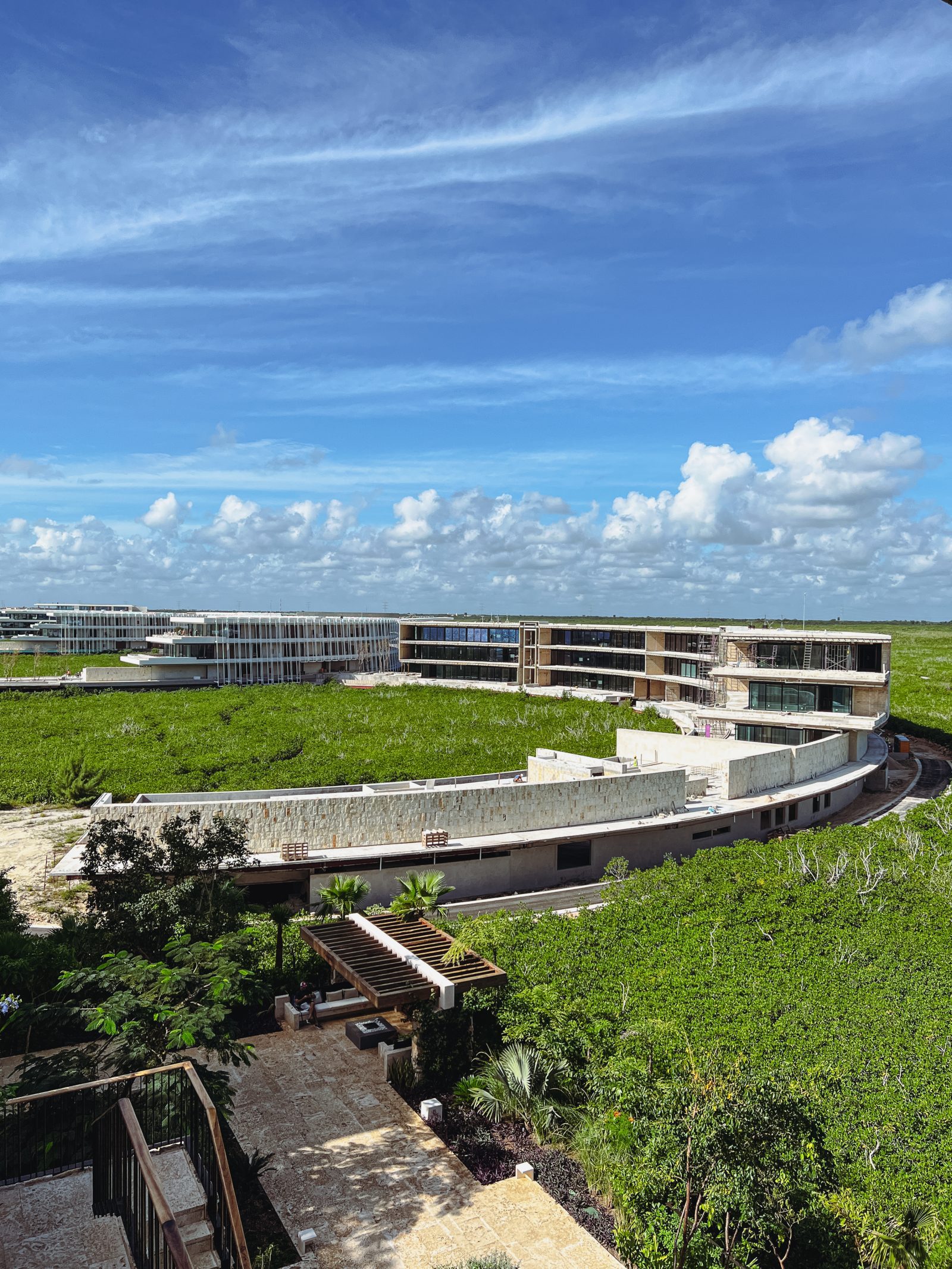 Etéreo Resort Review - Planely Alex