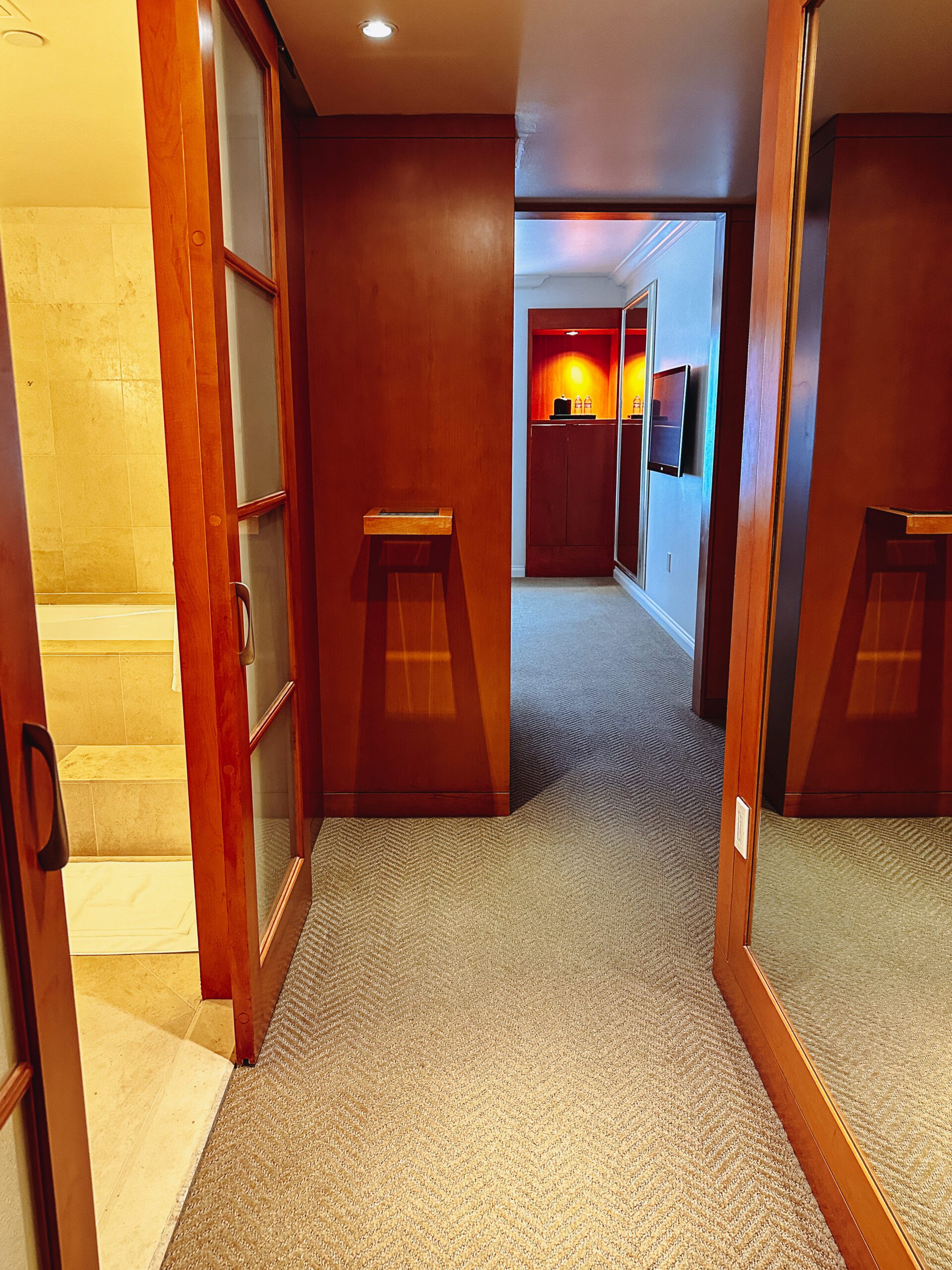 Taj Campton Place review - Planely Alex